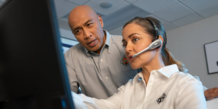 OnCommand Connection & Features - Lakeside International Trucks