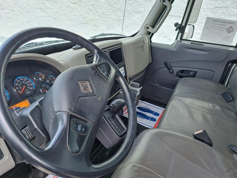 2017 INTERNATIONAL 4300 - Lakeside International Trucks