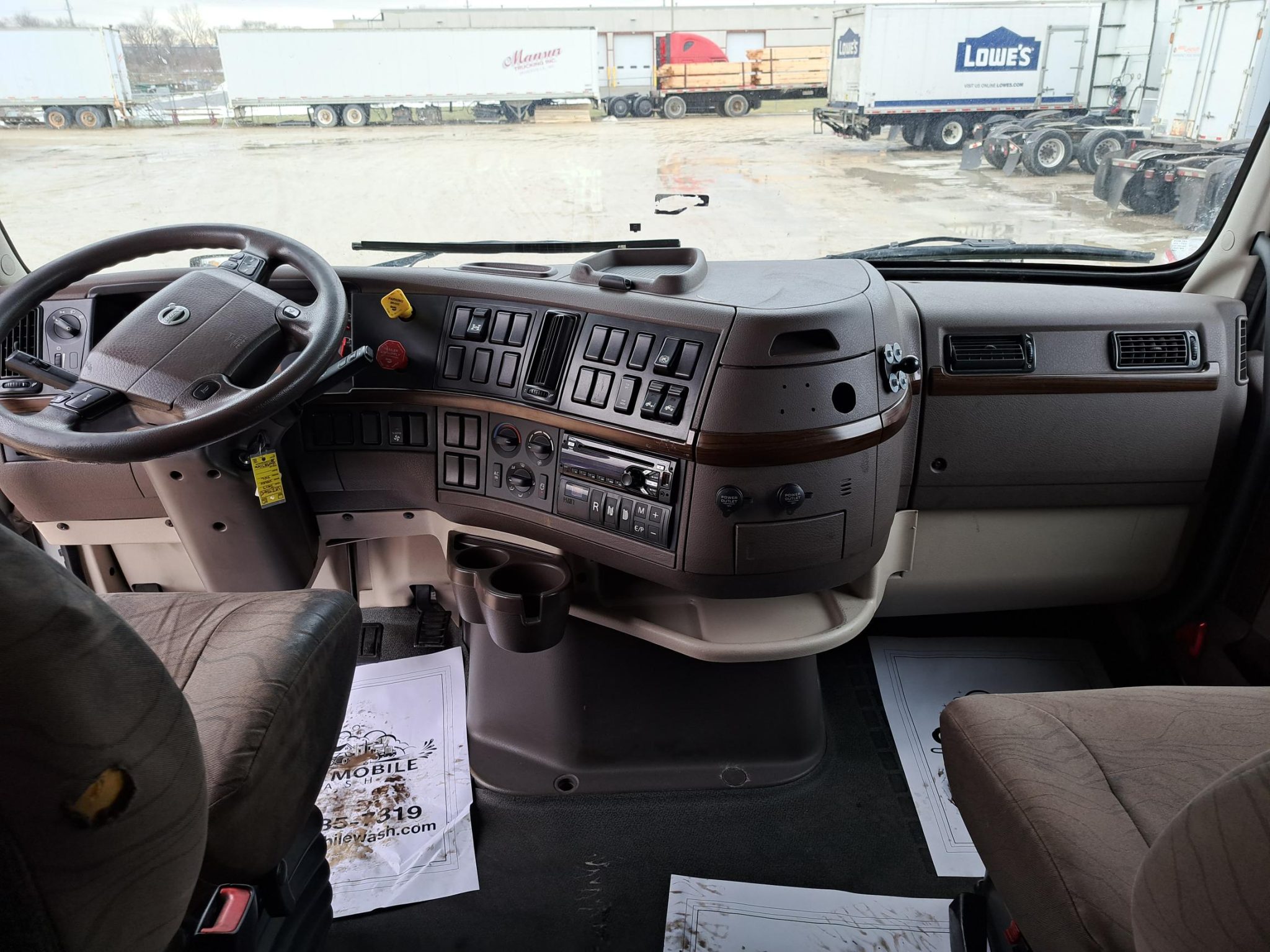 2017 Volvo VNL64T - Lakeside International Trucks