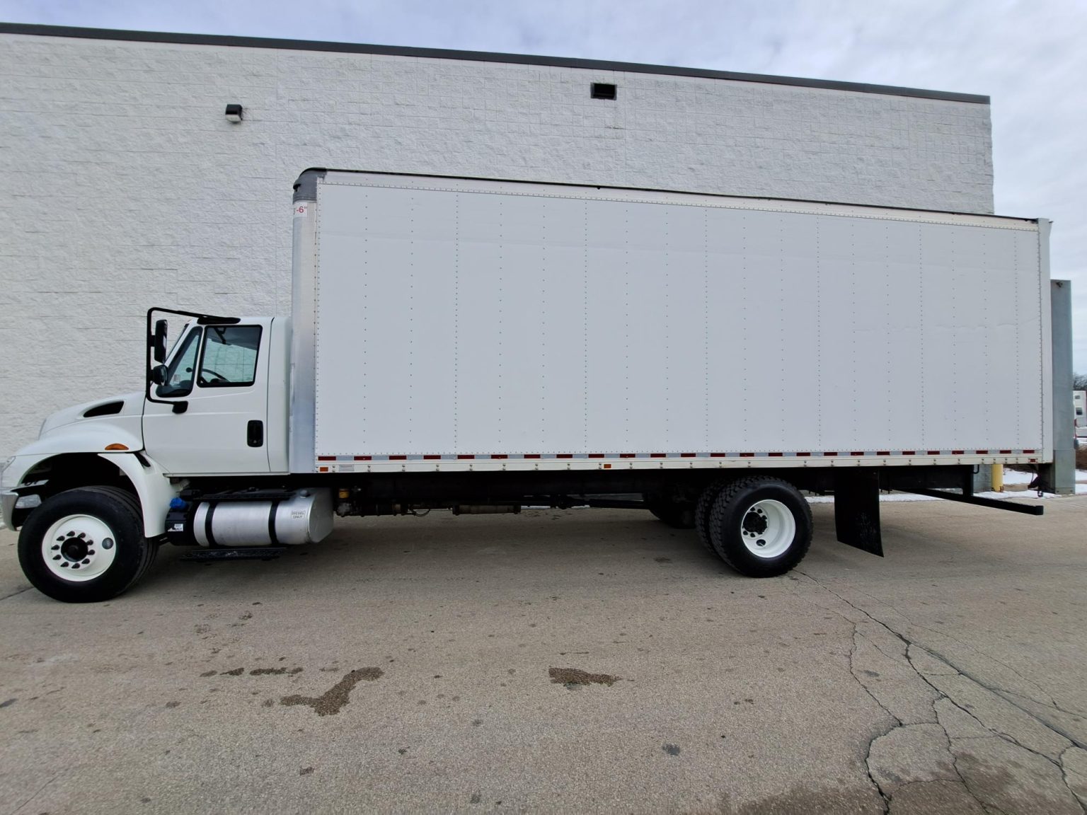2017 INTERNATIONAL 4300 - Lakeside International Trucks