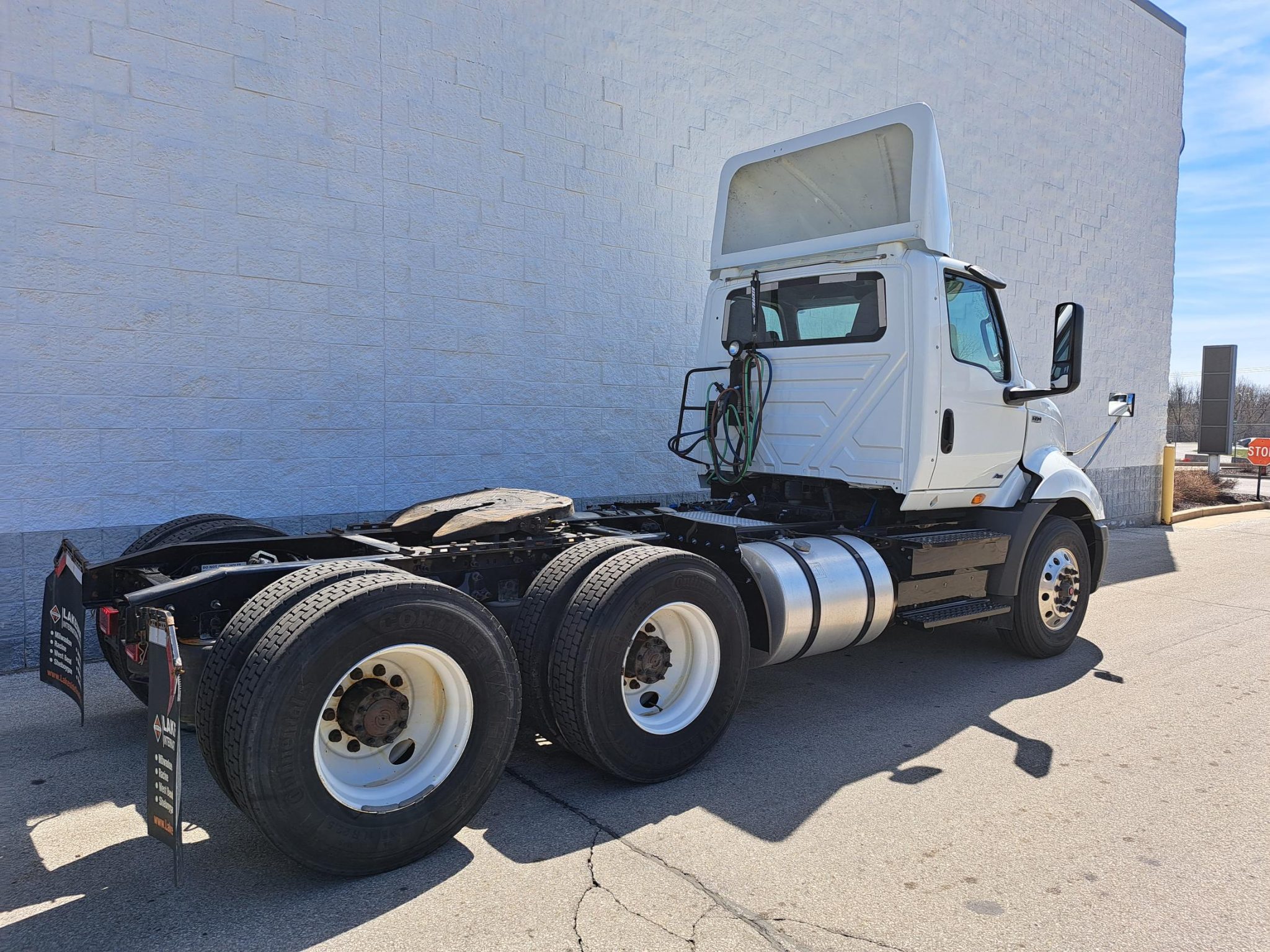 2022 INTERNATIONAL RH613 - Lakeside International Trucks