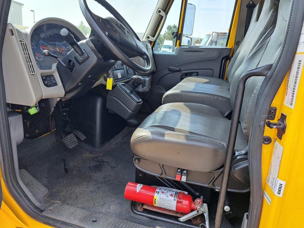 2019 INTERNATIONAL 4300 - Lakeside International Trucks