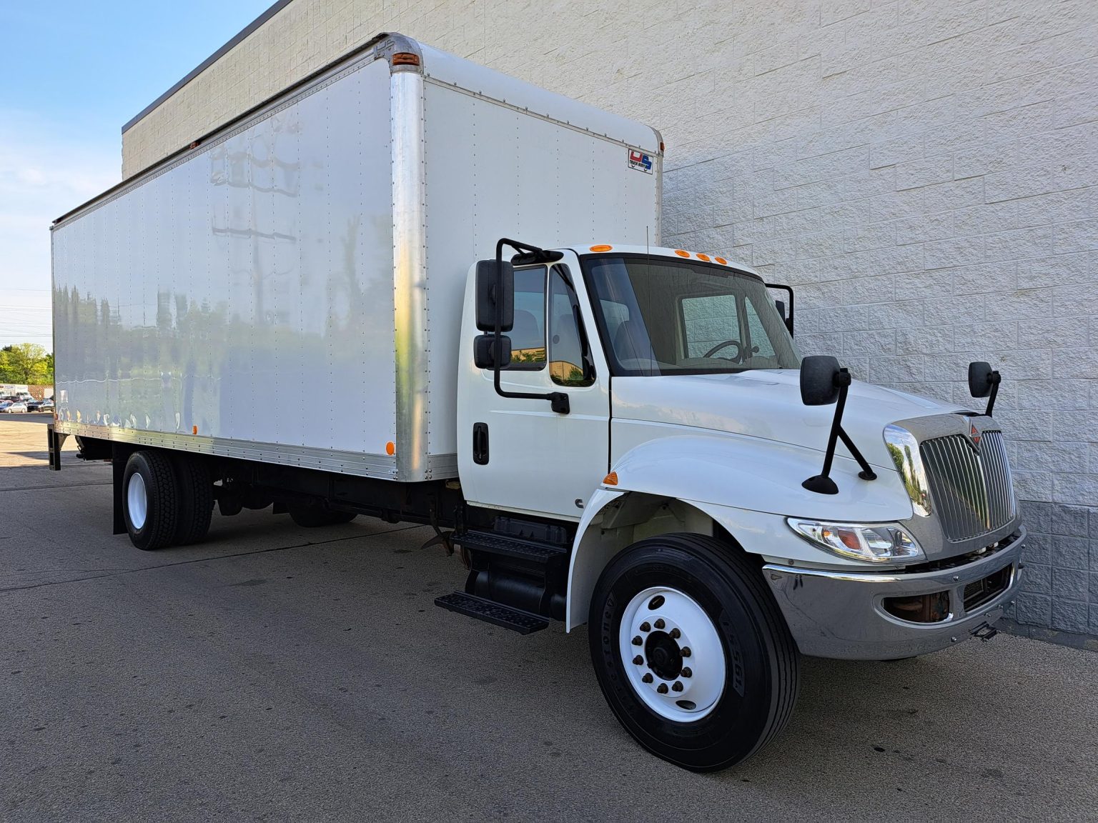 2019 INTERNATIONAL 4300 - Lakeside International Trucks