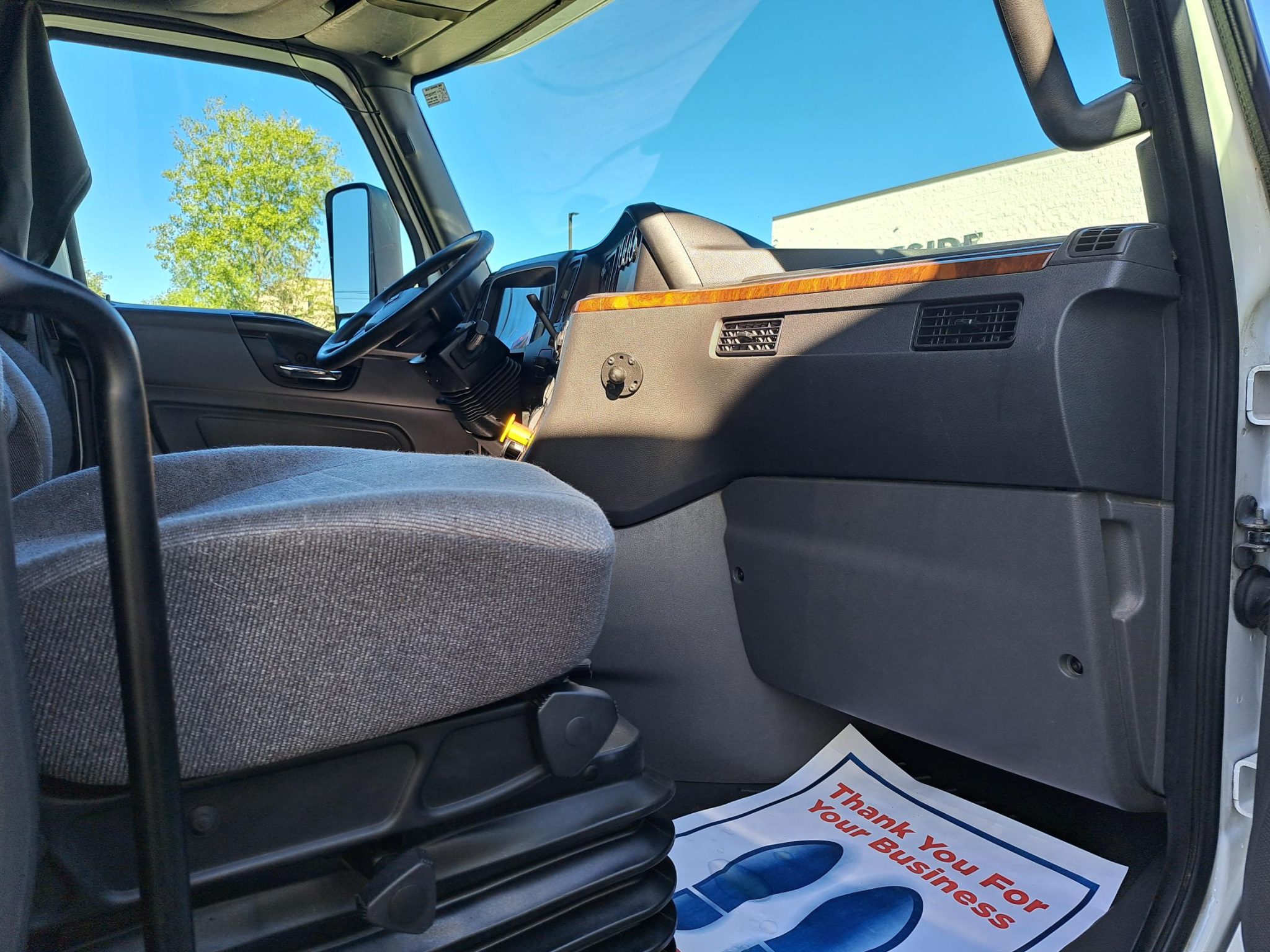 2022 INTERNATIONAL LT625 - Lakeside International Trucks