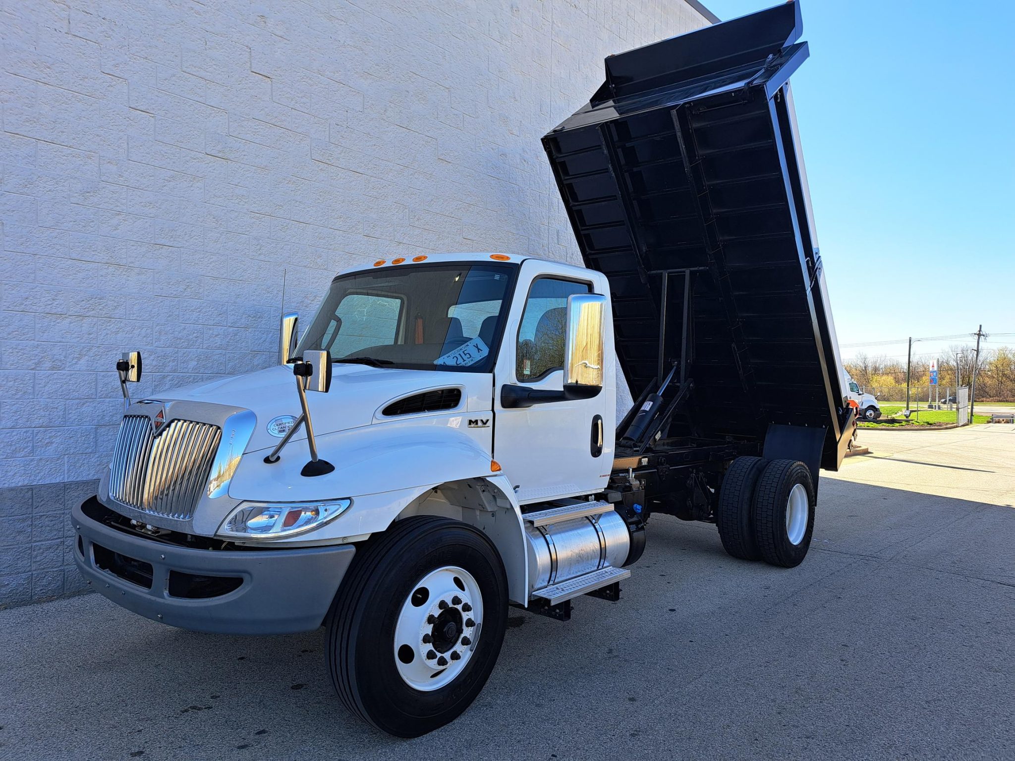 2019 INTERNATIONAL MV607 - Lakeside International Trucks