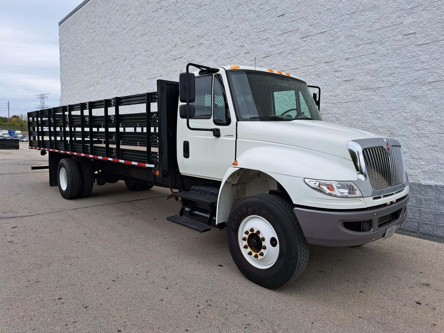 2018 INTERNATIONAL 4300 - Lakeside International Trucks