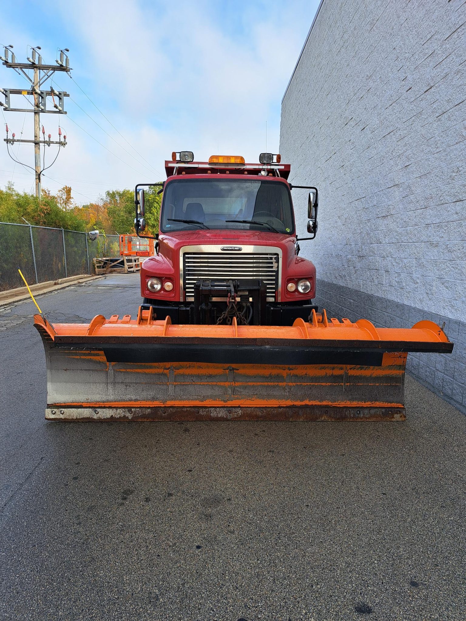 2009 Freightliner M2 - Lakeside International Trucks