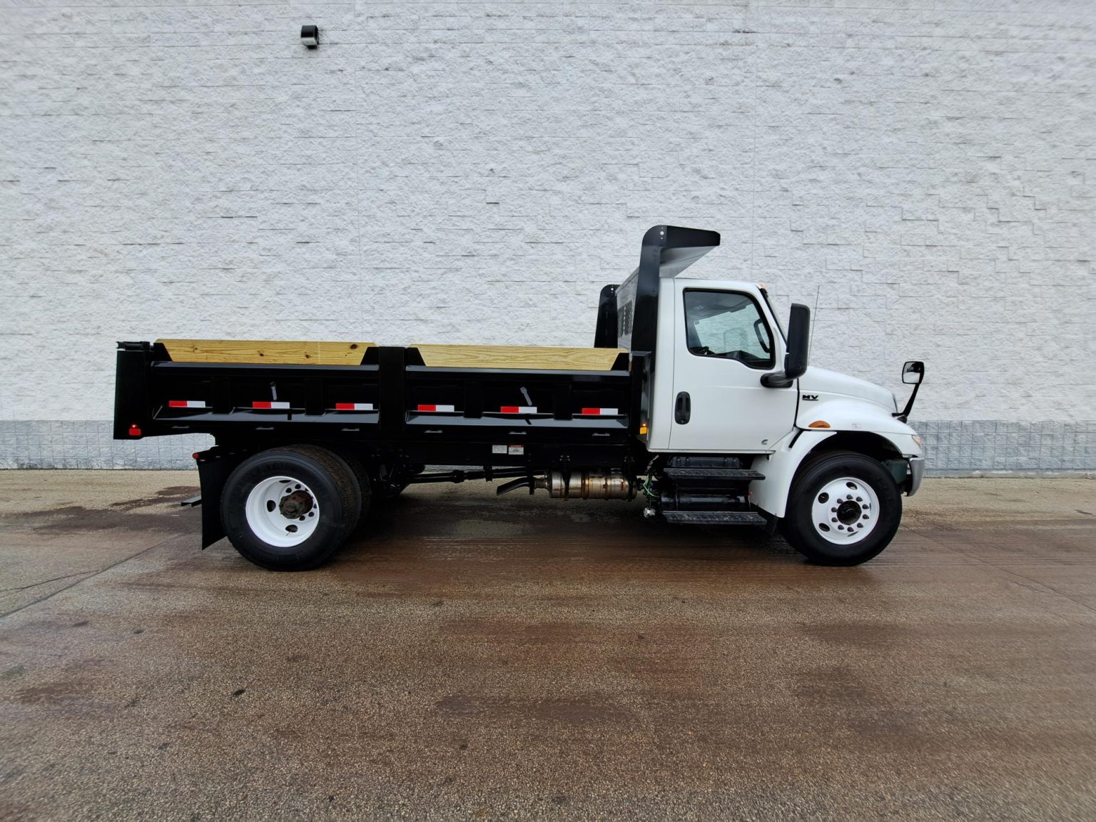 2020 INTERNATIONAL MV607 - Lakeside International Trucks