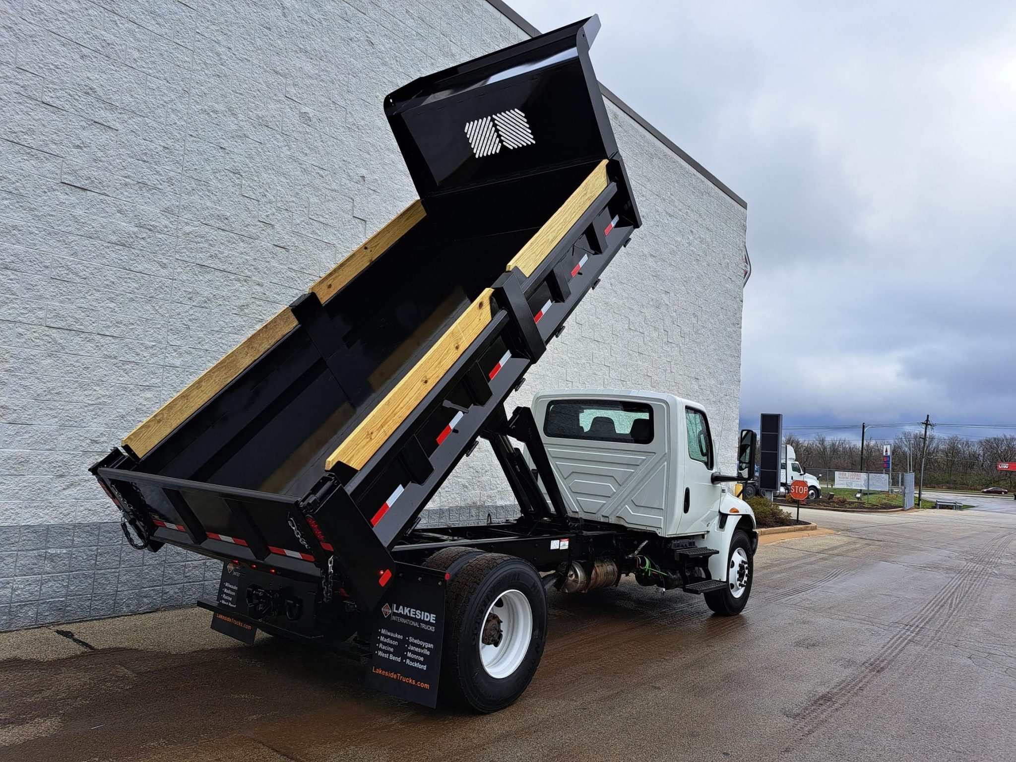2020 INTERNATIONAL MV607 - Lakeside International Trucks